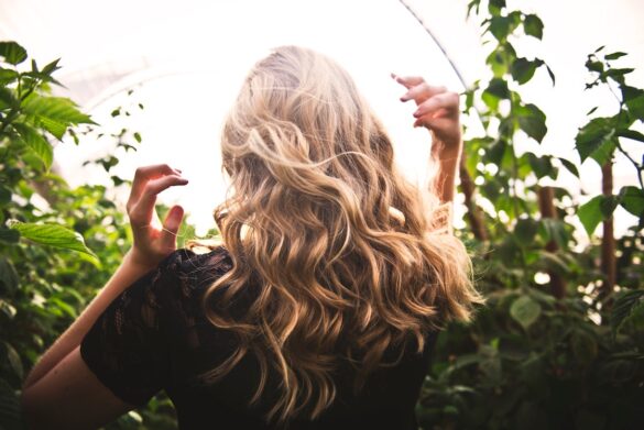 7 Potentially Damaging Side Effects of Dry Shampoo – Alphabeautics